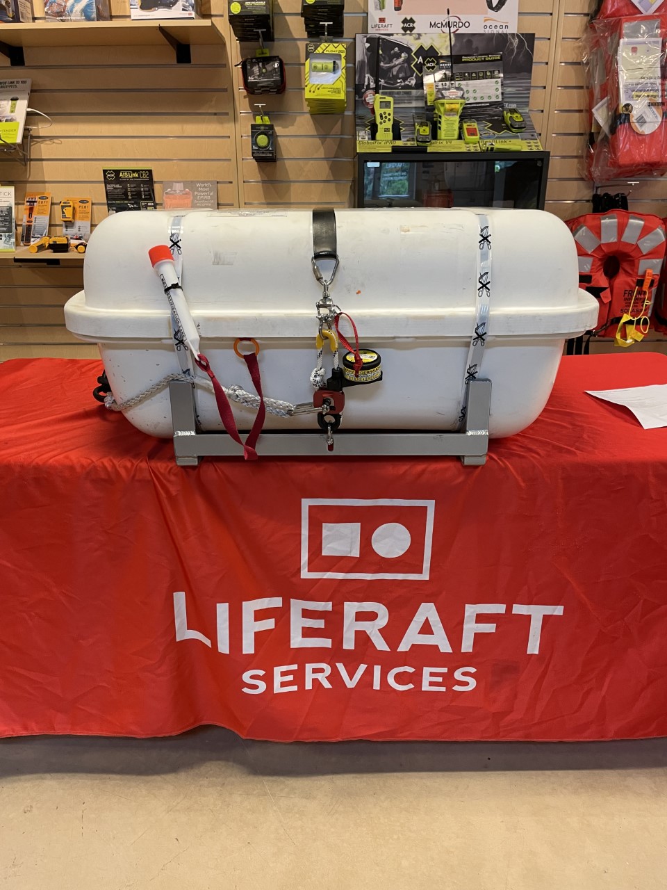 **Pre-Owned** Crewsaver USCG/SOLAS Approved Commercial Liferaft 8 ...